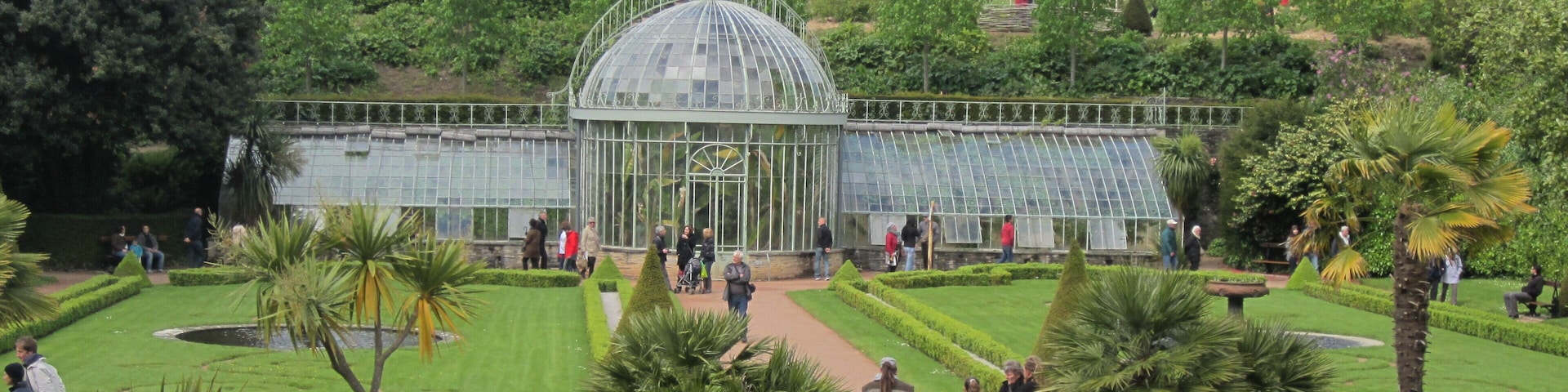 This building is indexed in the Base Mérimée, a database of architectural heritage maintained by the French Ministry of Culture, under the reference PA00110621 .