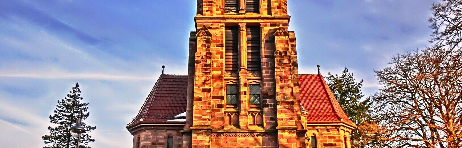 Die evangelische Christus-Kirche Nörten wurde nach den Plänen des Kirchenbaumeisters Jacob (Hannover) gebaut. Grundsteinlegung war am 14. September 1902, Einweihung am 24. September 1904.