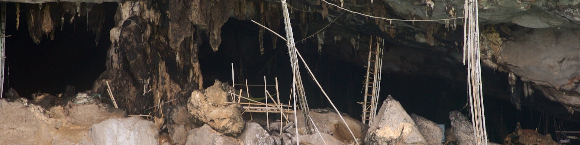 Krabi Province featuring caves