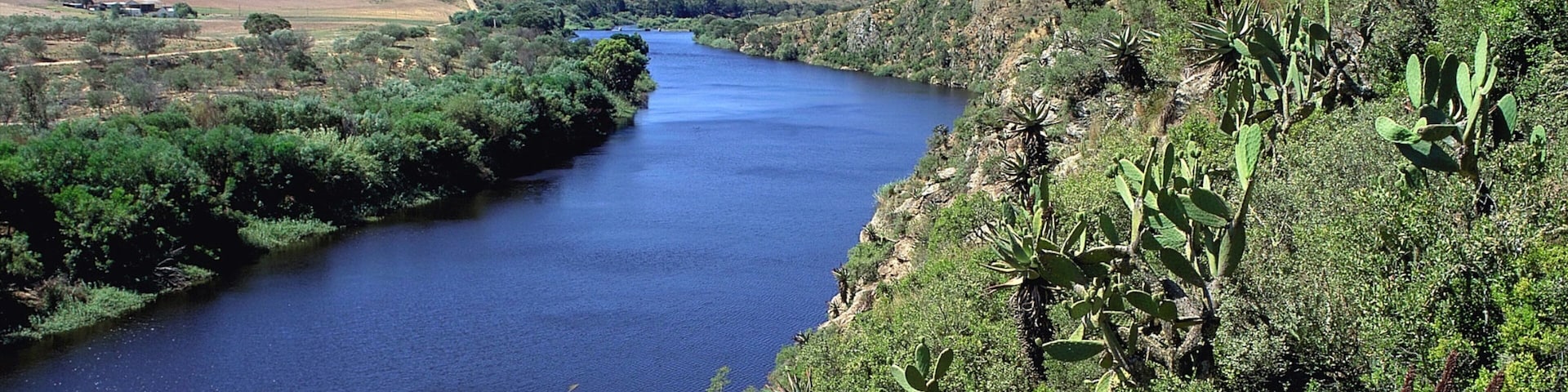 Swellendam caracterizando um rio ou córrego, paisagem e montanhas