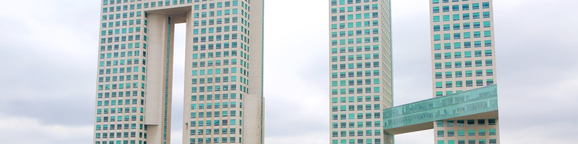 Santa Fé mostrando arquitetura moderna