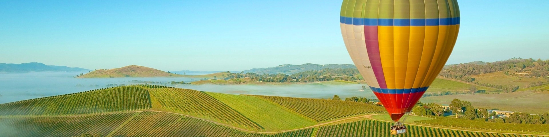 Yarra Valley featuring farmland and ballooning