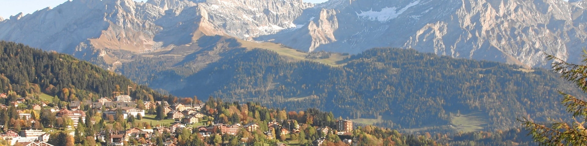 Villars-sur-Ollon featuring a small town or village, mountains and tranquil scenes