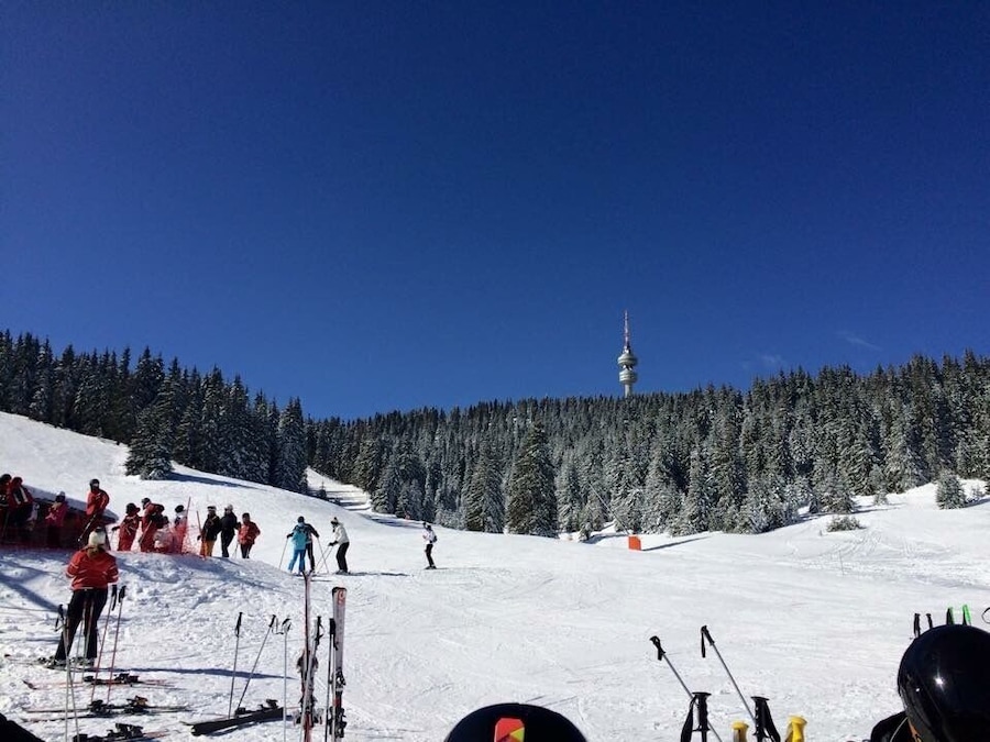 Learn to ski without breaking the bank, plus beautiful scenery, food and friendly people.
