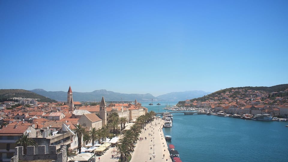 #croatia #trogir #blue #sea #BeachTips
2017