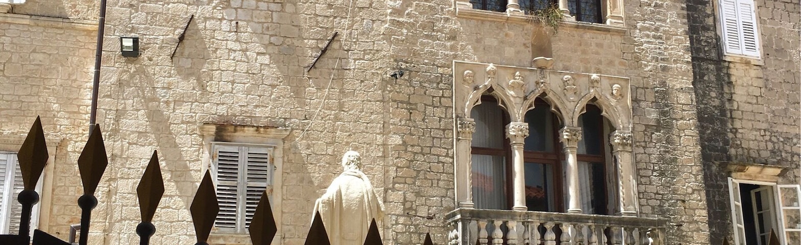 Cipiko Palace in Trogir, opposite the cathedral, was the house of a prominent family during the 15th century.