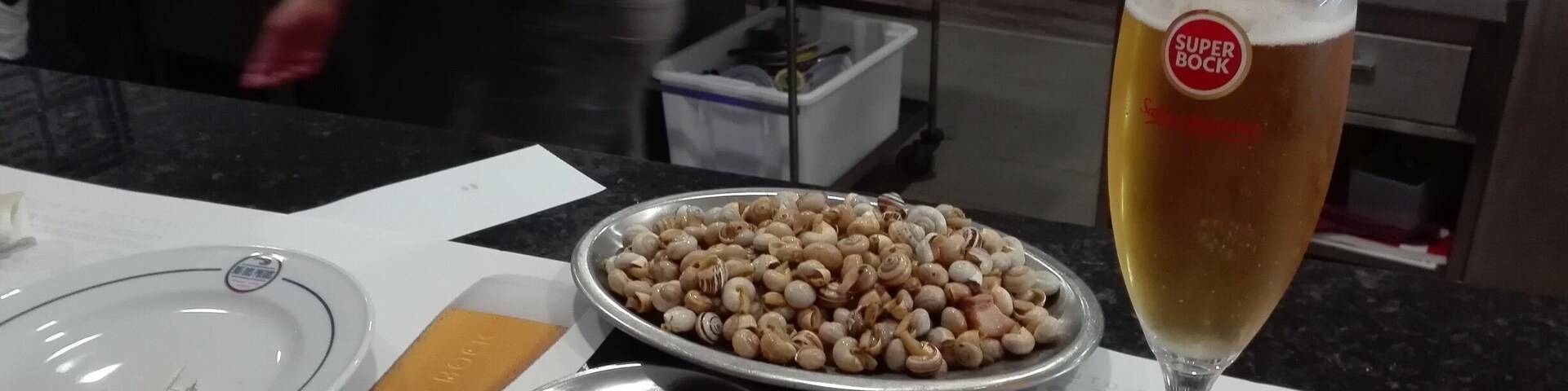 On the top of my list for a sunny afternoon. Just delicious! Caracóis (snails)
#lifeatexpedia
#foodie