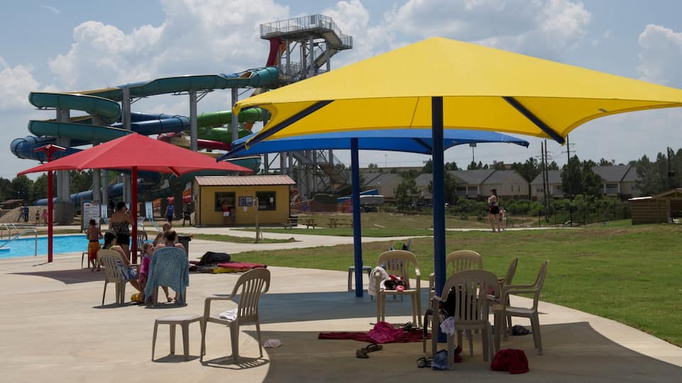 Texarkana which includes a waterpark