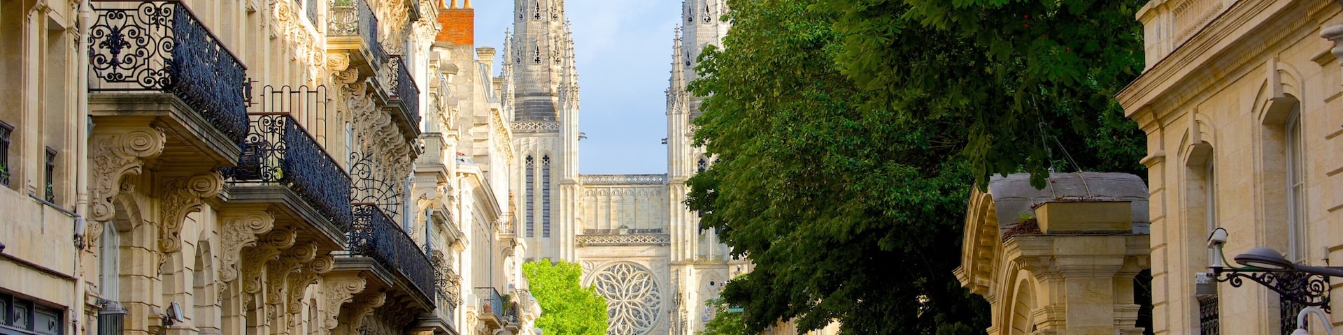 Cathedrale St. Andre caracterizando arquitetura de patrimônio