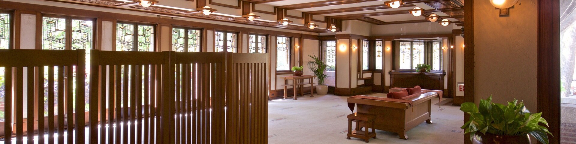 Robie House featuring interior views