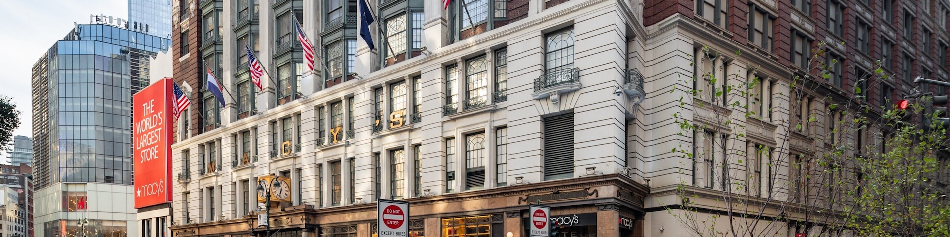 Macy\'s showing street scenes and a city