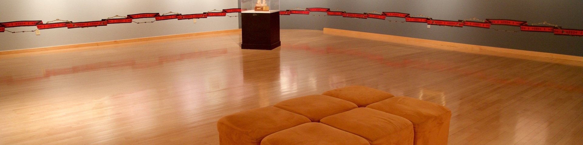 Indian Pueblo Cultural Center mostrando vistas internas