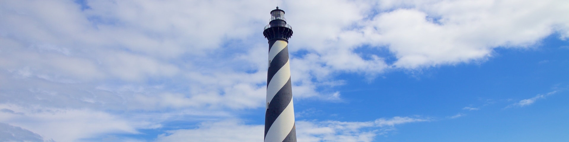 Cape Hatteras Lighthouse mostrando um farol