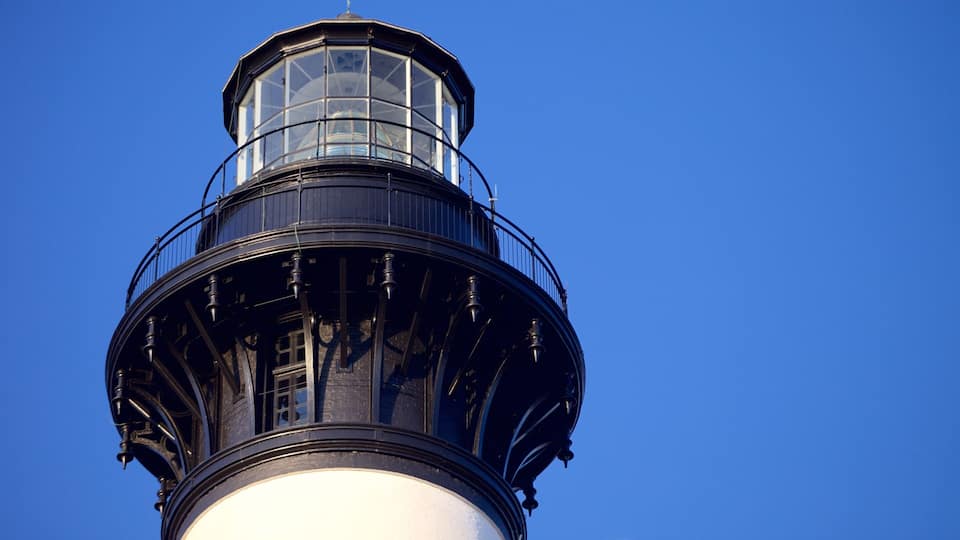 Bodie Island Lighthouse que inclui um farol