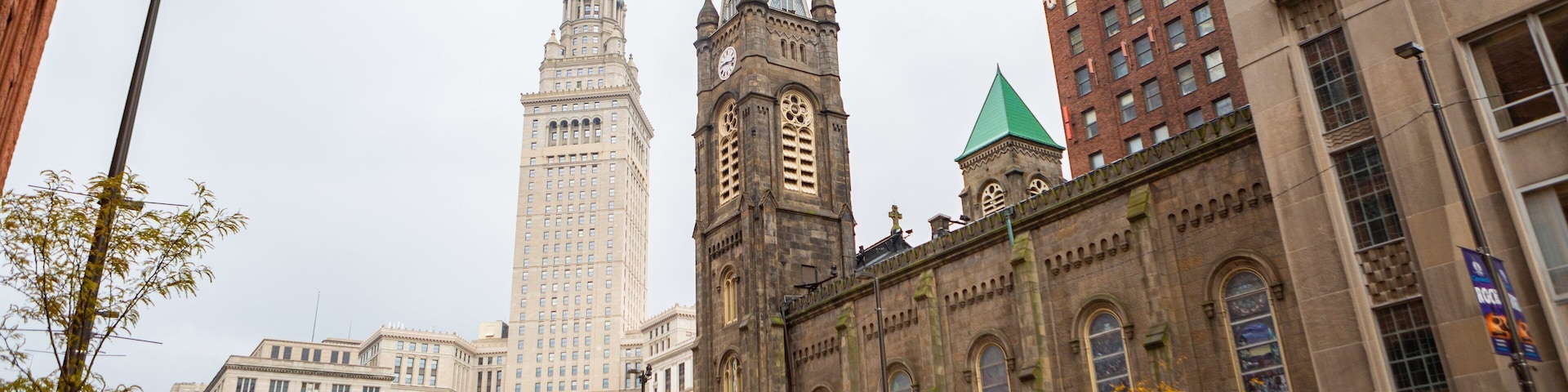 Old Stone Church featuring a city and heritage architecture