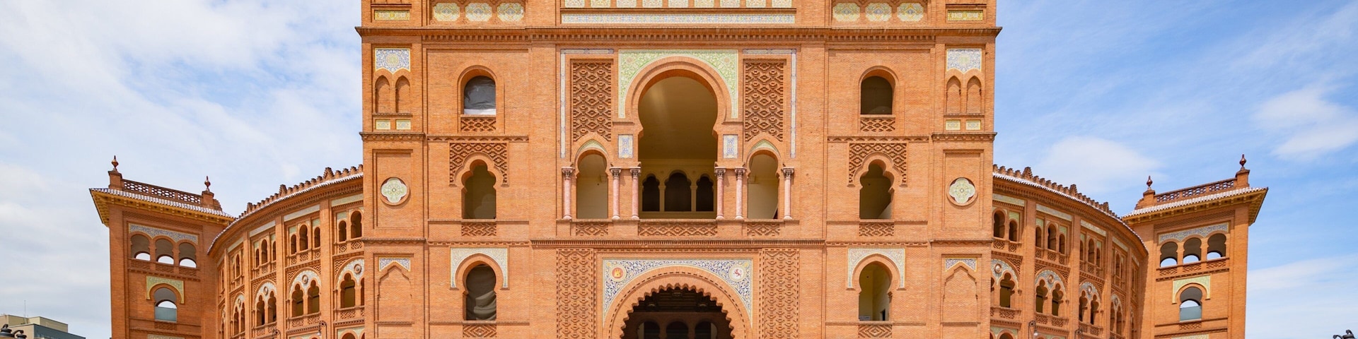 Las Ventas which includes heritage architecture