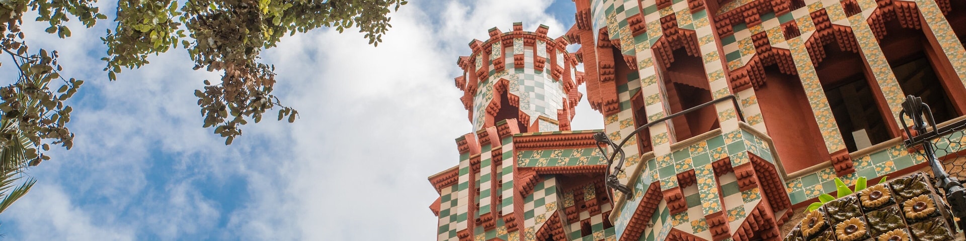 Casa Vicens which includes modern architecture
