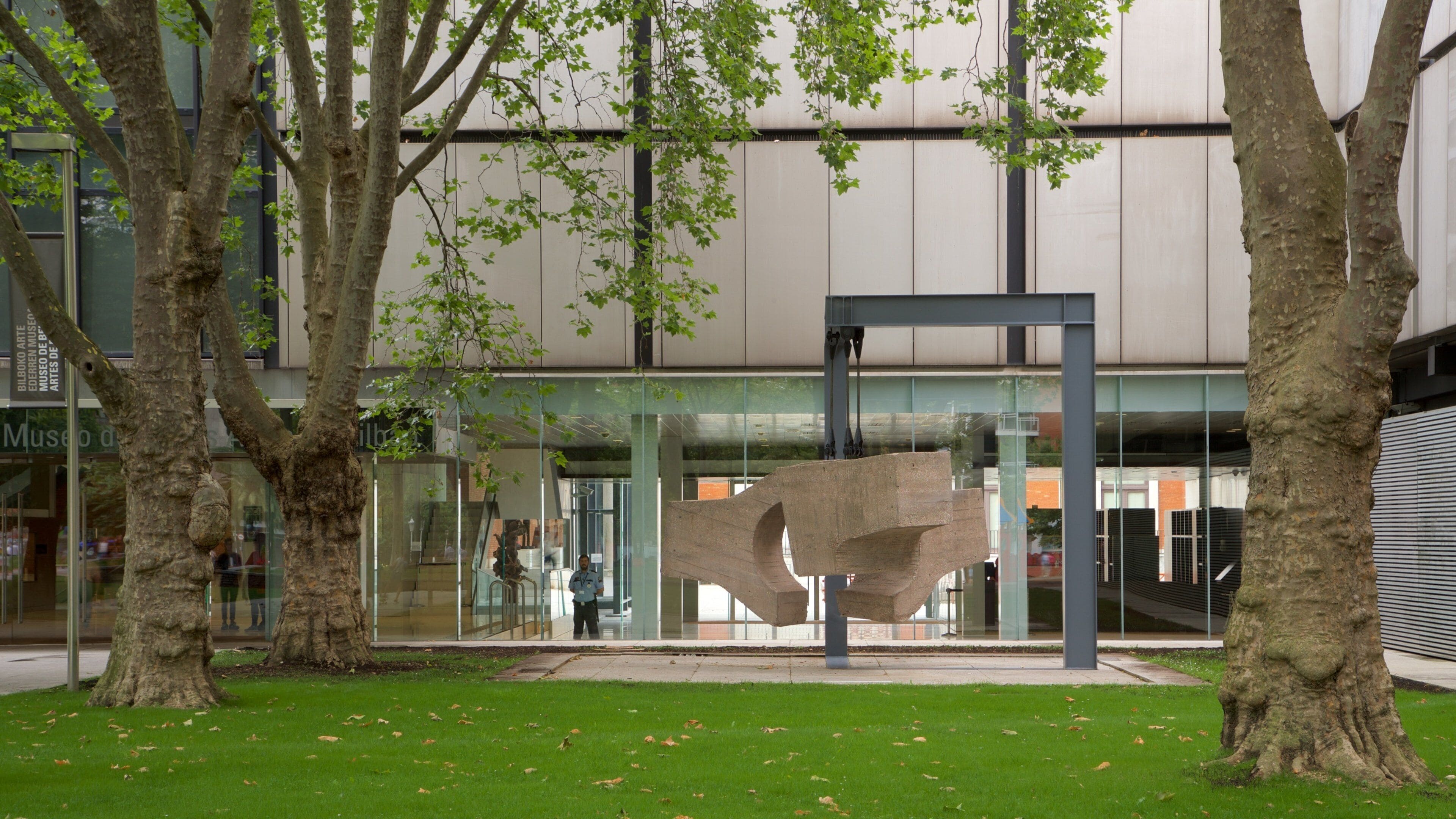 Bilbao Fine Arts Museum showing outdoor art and a garden