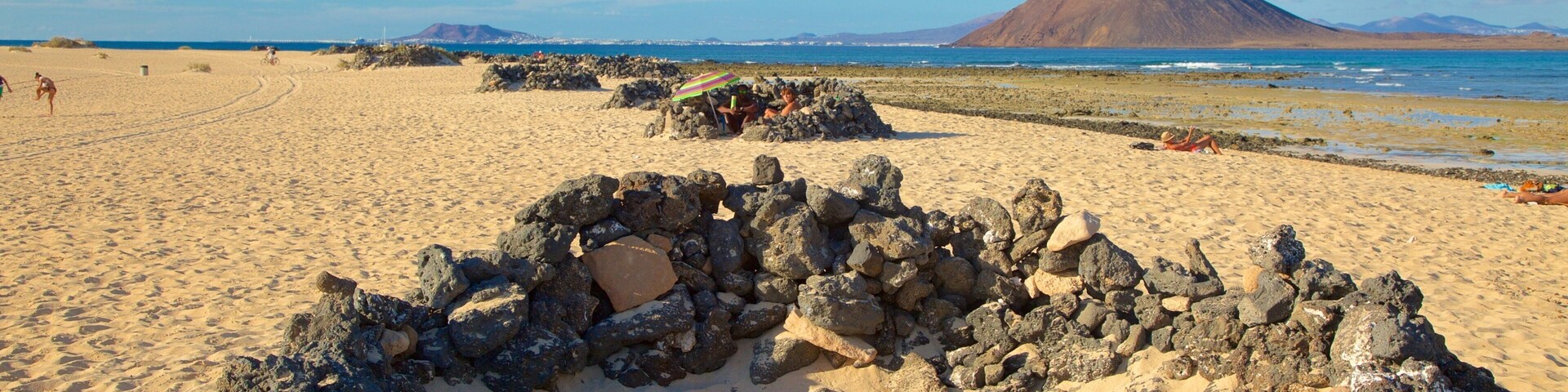 Corralejo Beach showing general coastal views and a beach