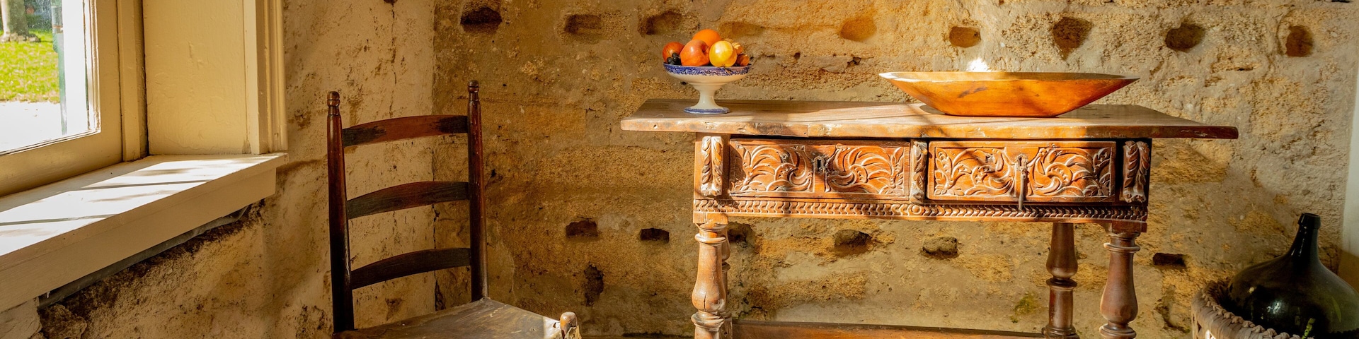 Ximenez-Fatio House Museum which includes heritage elements and interior views