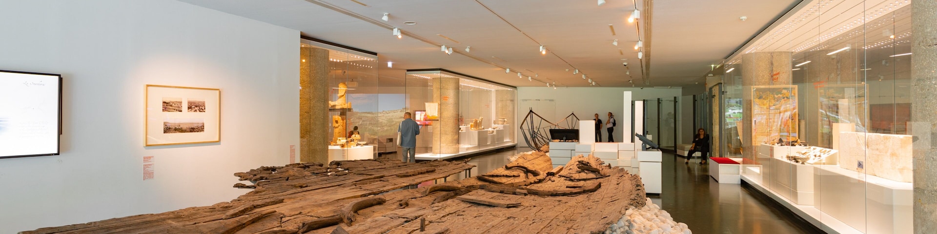 Marseille History Museum showing interior views