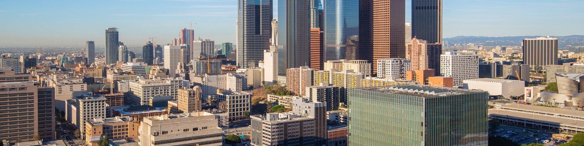 Los Angeles City Hall which includes a city, landscape views and a skyscraper