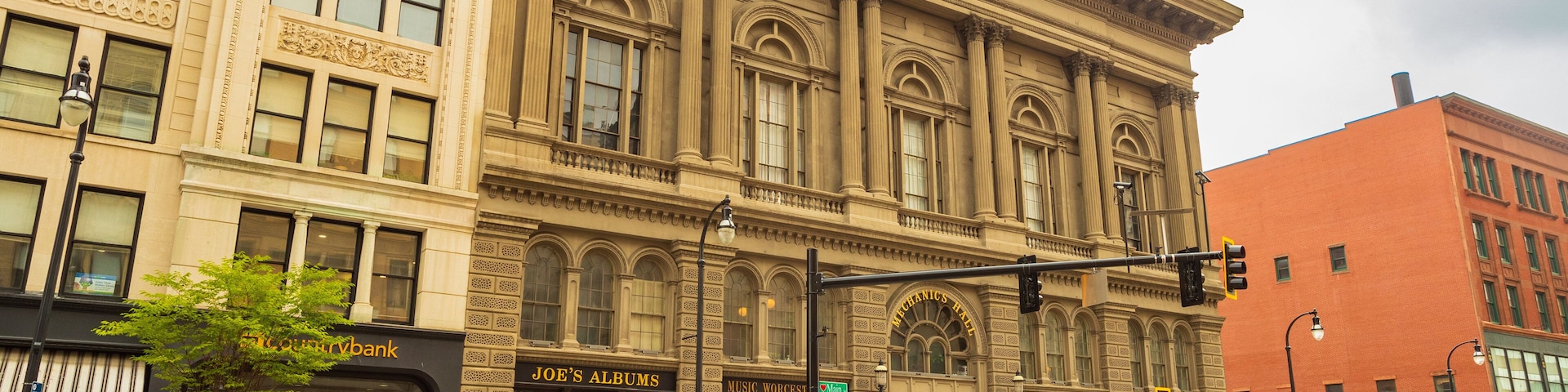 Mechanics Hall showing a city and heritage architecture