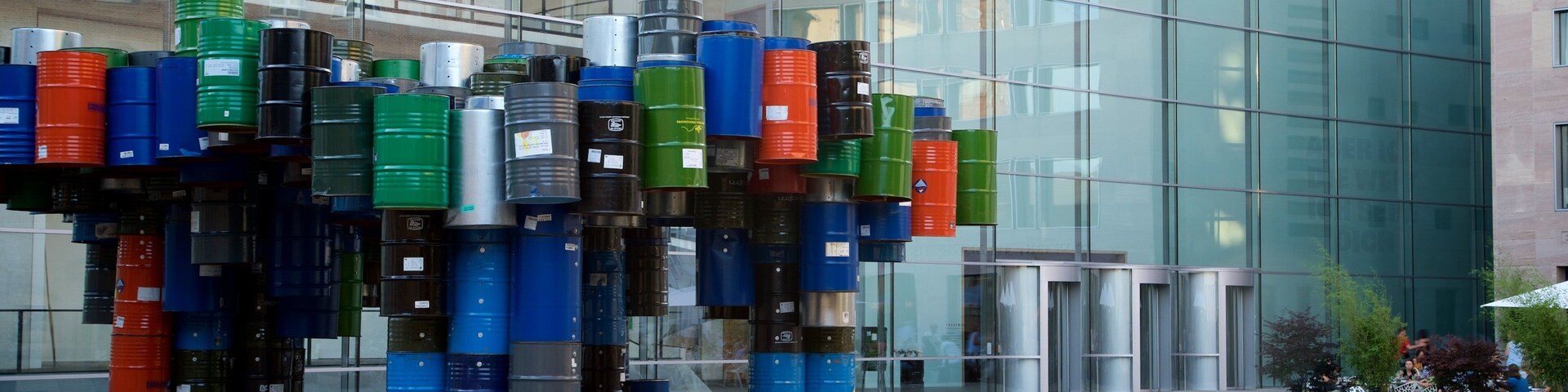 New Museum showing outdoor art