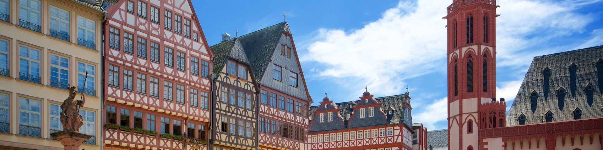 Romerplatz featuring heritage elements, a statue or sculpture and a square or plaza