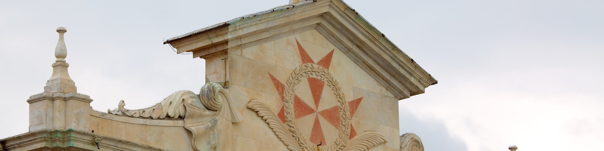 Santo Stefano dei Cavalieri which includes heritage architecture and a church or cathedral