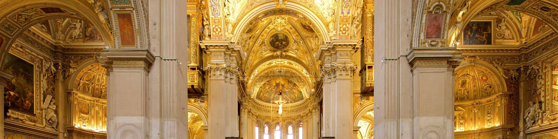 Basilica di Santa Maria Maggiore showing heritage elements, a church or cathedral and interior views