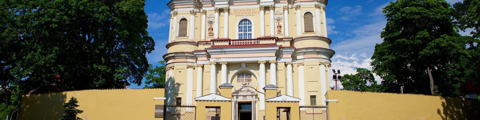 St. Peter and St. Paul\'s Church showing heritage elements and a church or cathedral as well as an individual male