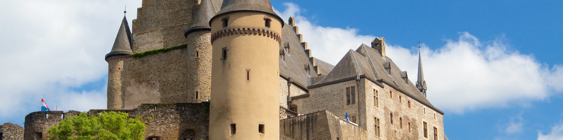 Castelo Vianden caracterizando arquitetura de patrimônio e elementos de patrimônio