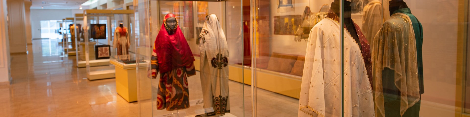 Islamic Arts Museum which includes interior views