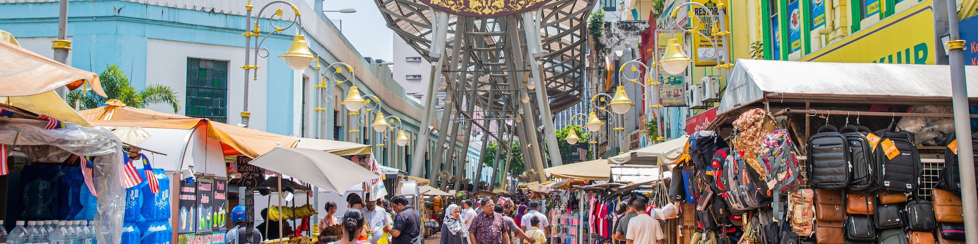Central Market which includes markets and street scenes