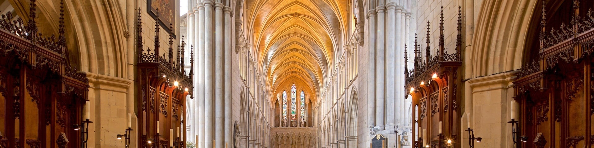 Southwark Cathedral featuring interior views, heritage elements and a church or cathedral