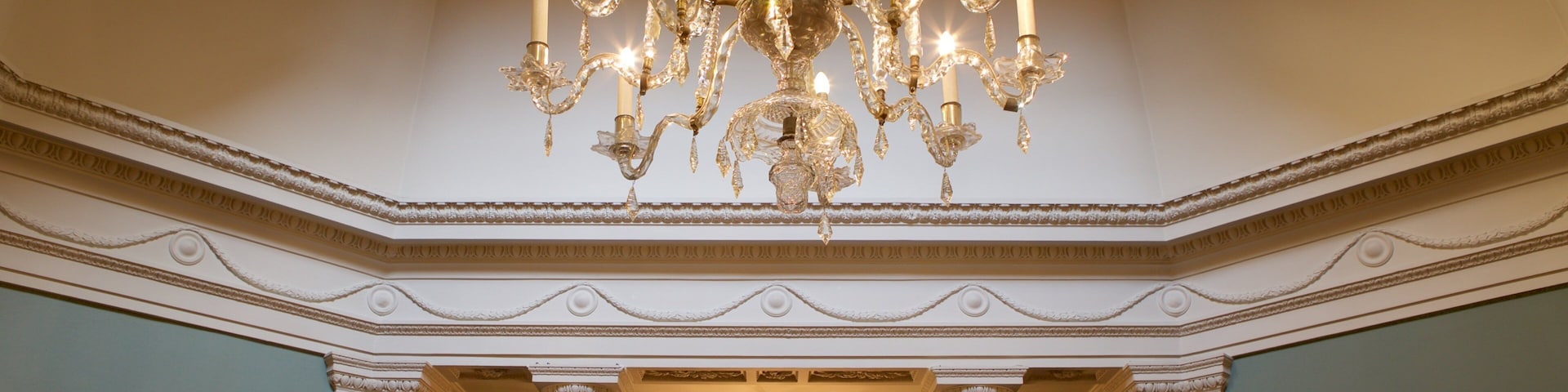 Bath Assembly Rooms que inclui vistas internas