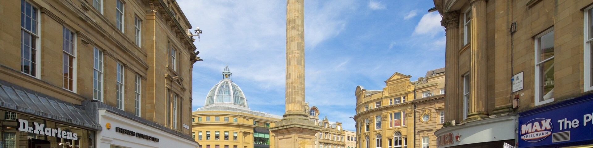 Grey\'s Monument which includes central business district, shopping and heritage architecture