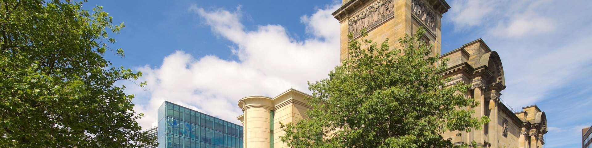 Laing Art Gallery Materials mostrando uma cidade, arquitetura de patrimônio e cenas de rua