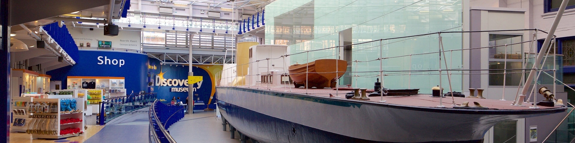 Newcastle-upon-Tyne Discovery Museum que inclui vistas internas
