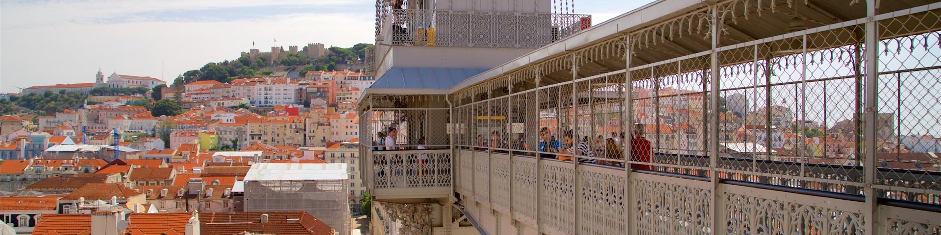 Elevador de Santa Justa mostrando paisagens, uma cidade e paisagem