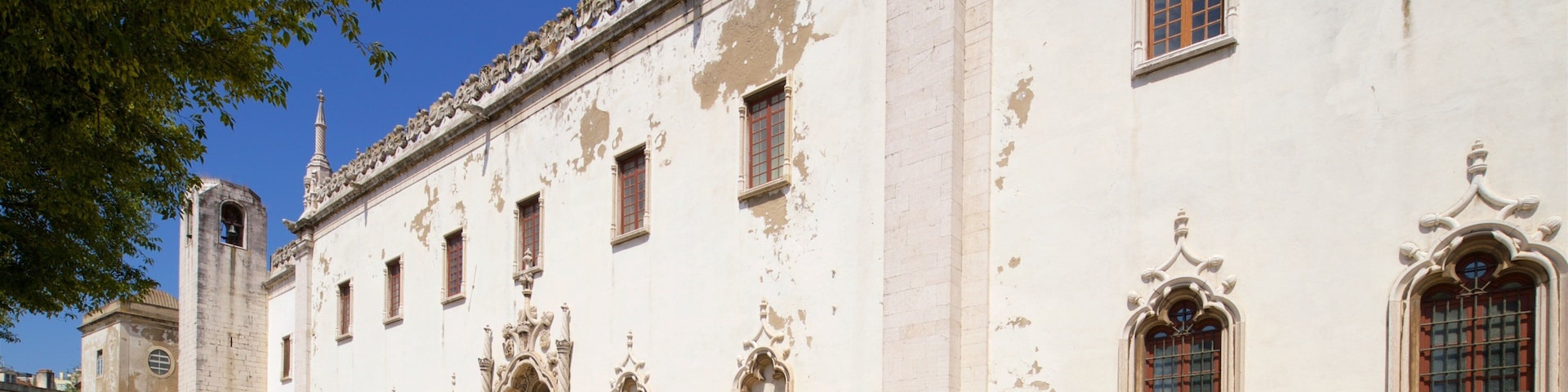 Museu Nacional do Azulejo que inclui elementos de patrimônio