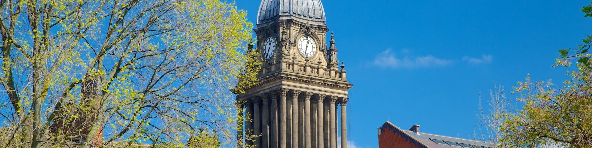 Leeds featuring heritage architecture