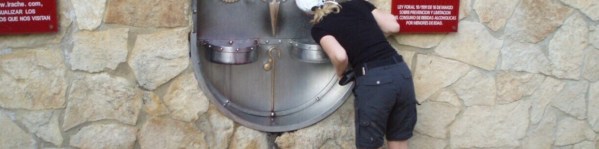 Bodegas Irache is located in Ayegui, two kilometres from Estella on the way to Santiago the Compostella.