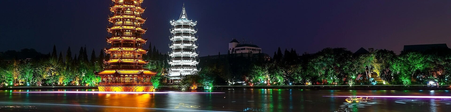 The Sun and Moon Twin Pagodas.
桂林日月双塔.
https://twitter.com/Beautifulgx