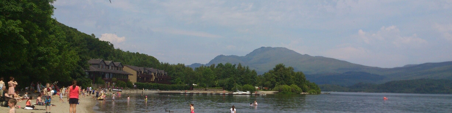 I was a bit unimpressed with Loch Lomond, i was expecting some nice lakeside walks and calm tranquil waters. Instead i got a tourist packed beach of sunbathers.
Tip - avoid the school holidays if you can when planning a trip!
#Waterlust
#WeekendGetaway
