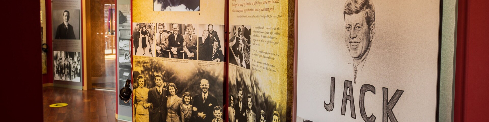 Kennedy Homestead showing signage and interior views