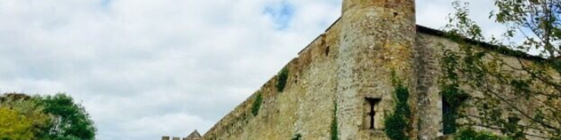 Chair castle is one of the largest in Ireland. Stunning!!!