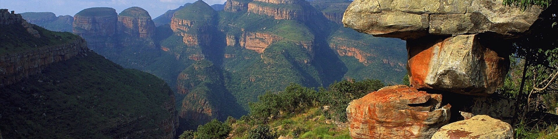 Mpumalanga - Limpopo que inclui um desfiladeiro ou canyon e paisagem