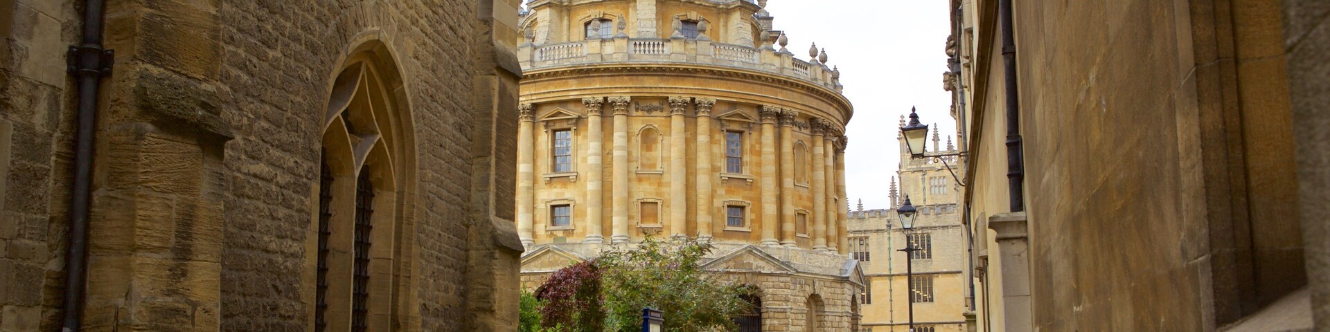 Radcliffe Camera que inclui elementos de patrimônio e arquitetura de patrimônio